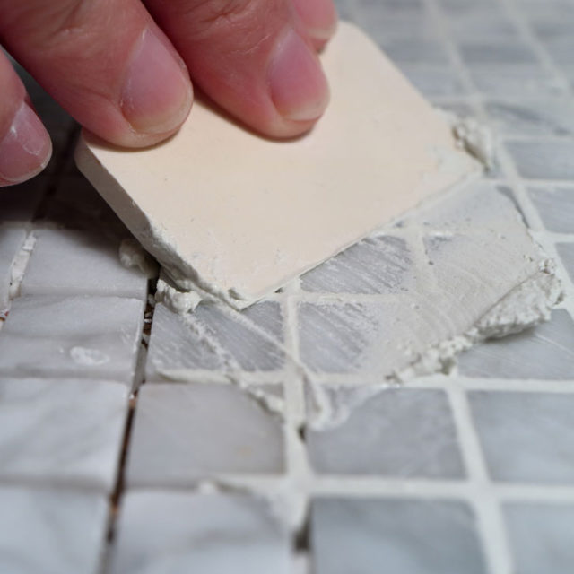 How to Apply Plasters in Showers | Stucco Italiano