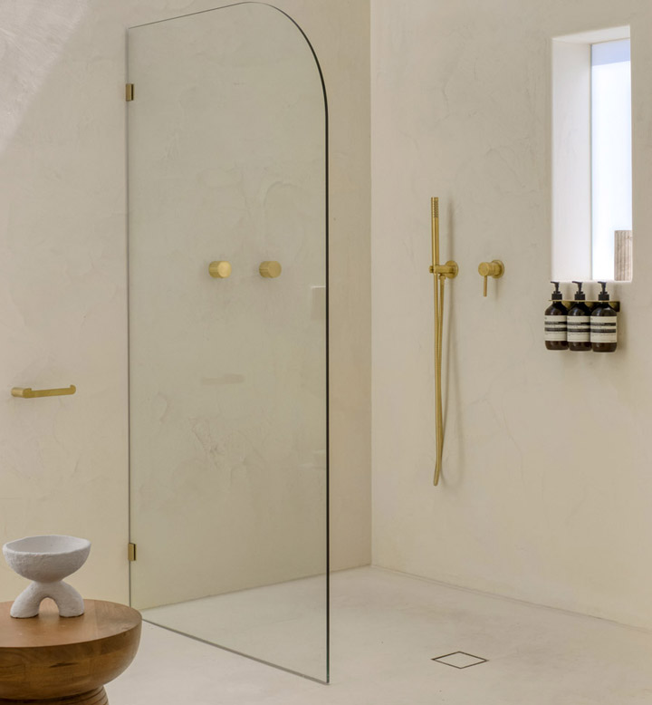 How to Apply Plasters in Showers | Stucco Italiano